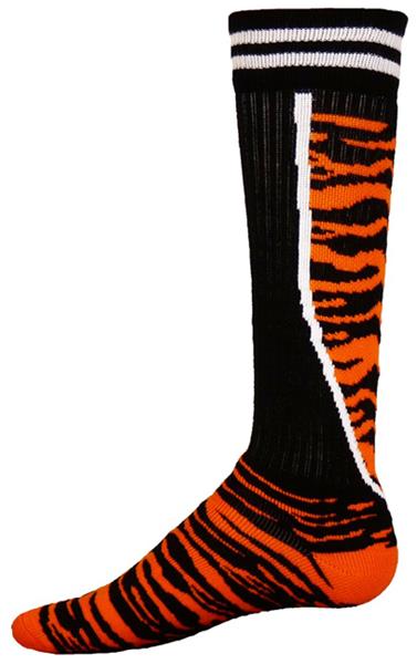 Red Lion Adult Medium & Small Top Cat Athletic Knee High Socks (1-Pair ...