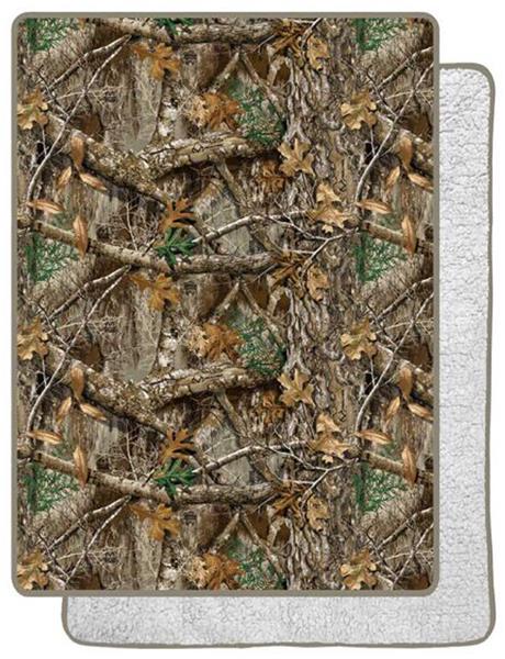 Northwest Realtree "Edge" Oversized Silk Touch Sherpa Throw - Soccer ...