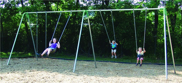 UltraPlay Double Bay Bipod Swing Set w/2 strap Seats & 2 Tot Seats ...